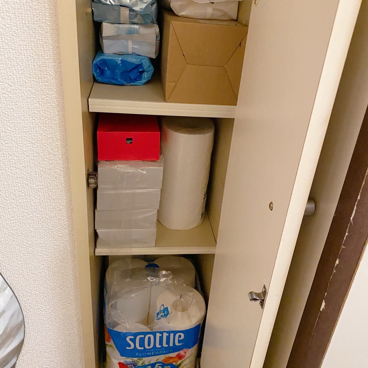 夕方からは1時間1,100円！！【池袋駅5分】電動ベッド・備品多数・完全個室・セラピー・マッサージ・ヒーリングなどにピッタリ空間の写真19