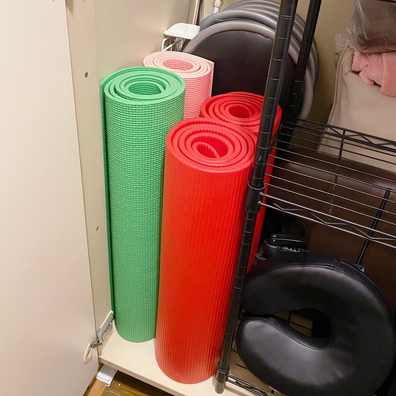 夕方からは1時間1,100円！！【池袋駅5分】電動ベッド・備品多数・完全個室・セラピー・マッサージ・ヒーリングなどにピッタリ空間の写真23