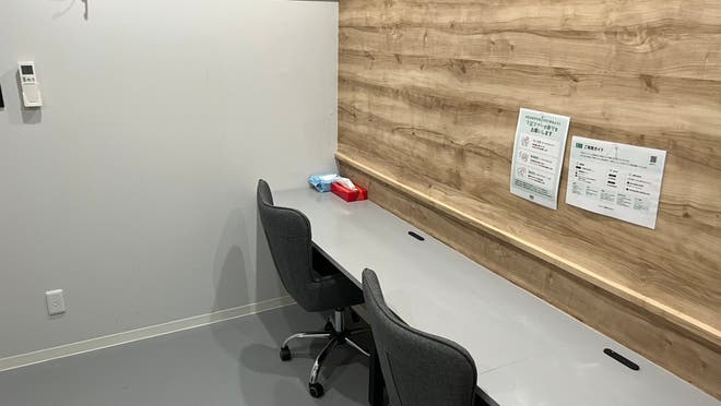 白金高輪駅徒歩5分|モニター・フリードリンク付き完全個室型3名個室【R-6】の写真2