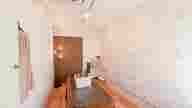 【Room2】アンチエイジングラボ 千葉駅徒歩5分レンタルサロンとは思えない内装が自慢です。の写真2