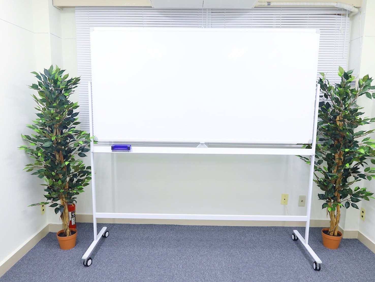 【西武新宿駅4分】光回線、無料Wi-Fi、設備多数♪ セミナー、ボードゲームにも最適！最大１６名利用可♪の写真15