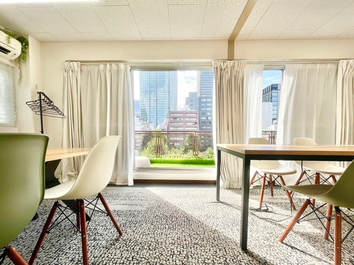 【内幸町4分、新橋・虎ノ門6分】最大20名/虎ノ門ヒルズ一望！会議・ご商談 ・撮影・女子会・ボドゲ等！飲食🍷可！の写真15