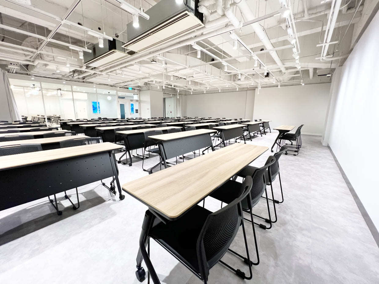 名古屋会議室 広⼩路本町　HALL（B1階）【栄駅徒歩4分！最大102名！セミナー・講演会におすすめ】の写真5