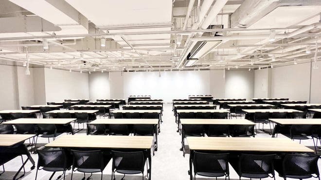 名古屋会議室 広⼩路本町 HALL(B1階)【栄駅徒歩4分!最大102名!セミナー・講演会におすすめ】の写真7