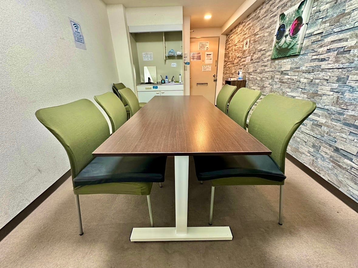 RAKUNA御茶ノ水【御茶ノ水駅徒歩1分！】イスリニューアル★光回線導入！Wi-Fi・プロジェクター・テレビモニター無料完備♪の写真5