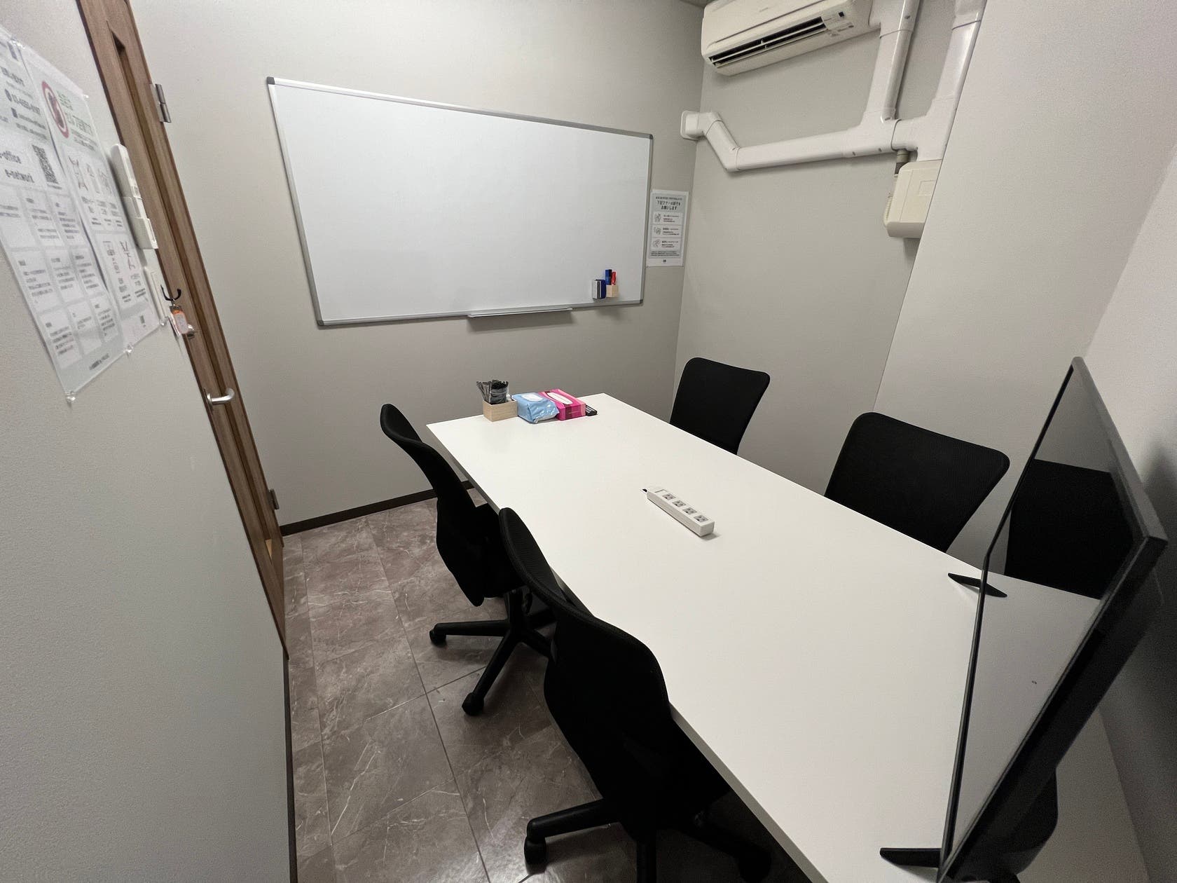 【1名利用プラン】原宿駅徒歩1分！4名会議室（RoomA）の写真5