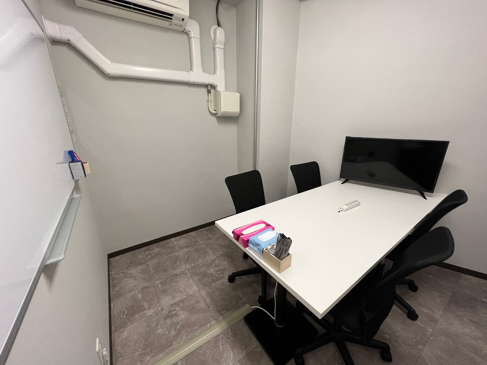 【1名利用プラン】原宿駅徒歩1分！4名会議室（RoomA）の写真6