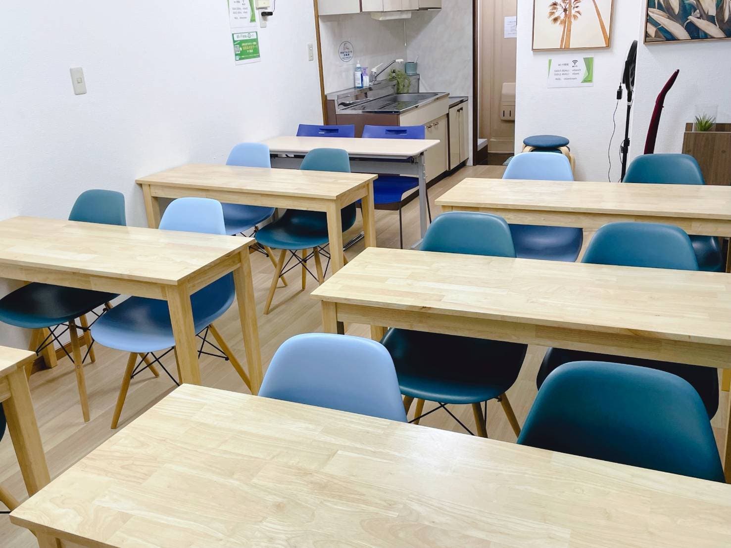 P2.P4出口2分/最大17名/設備無料/光高速Wifi/ﾌﾟﾛｼﾞｪｸﾀｰ/ﾎﾜｲﾄﾎﾞｰﾄﾞの写真10