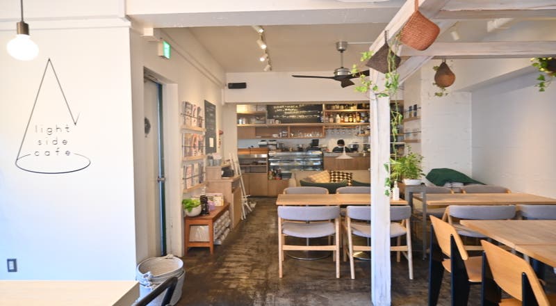 高円寺のお洒落なカフェレストラン