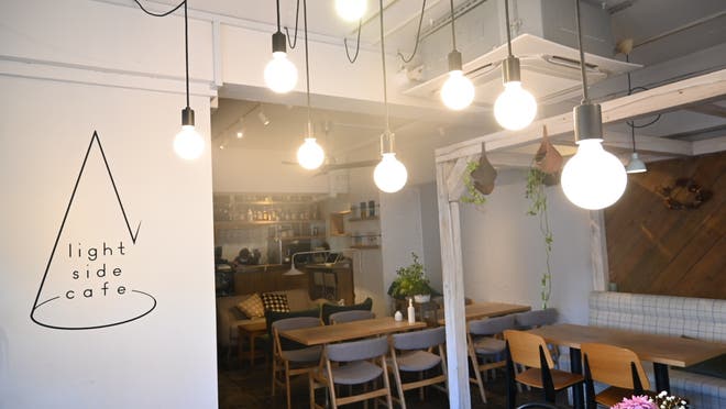 高円寺のお洒落なカフェレストランの写真4