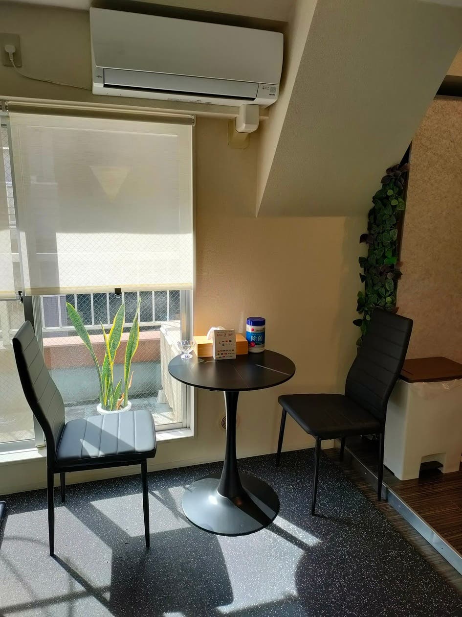 24時間ジム、新宿3丁目駅3分、当日予約でお得な割引きも！人気マルチマシン完備、個人利用可、自分好みの照明演出に、ドラマ出演ジムの写真28