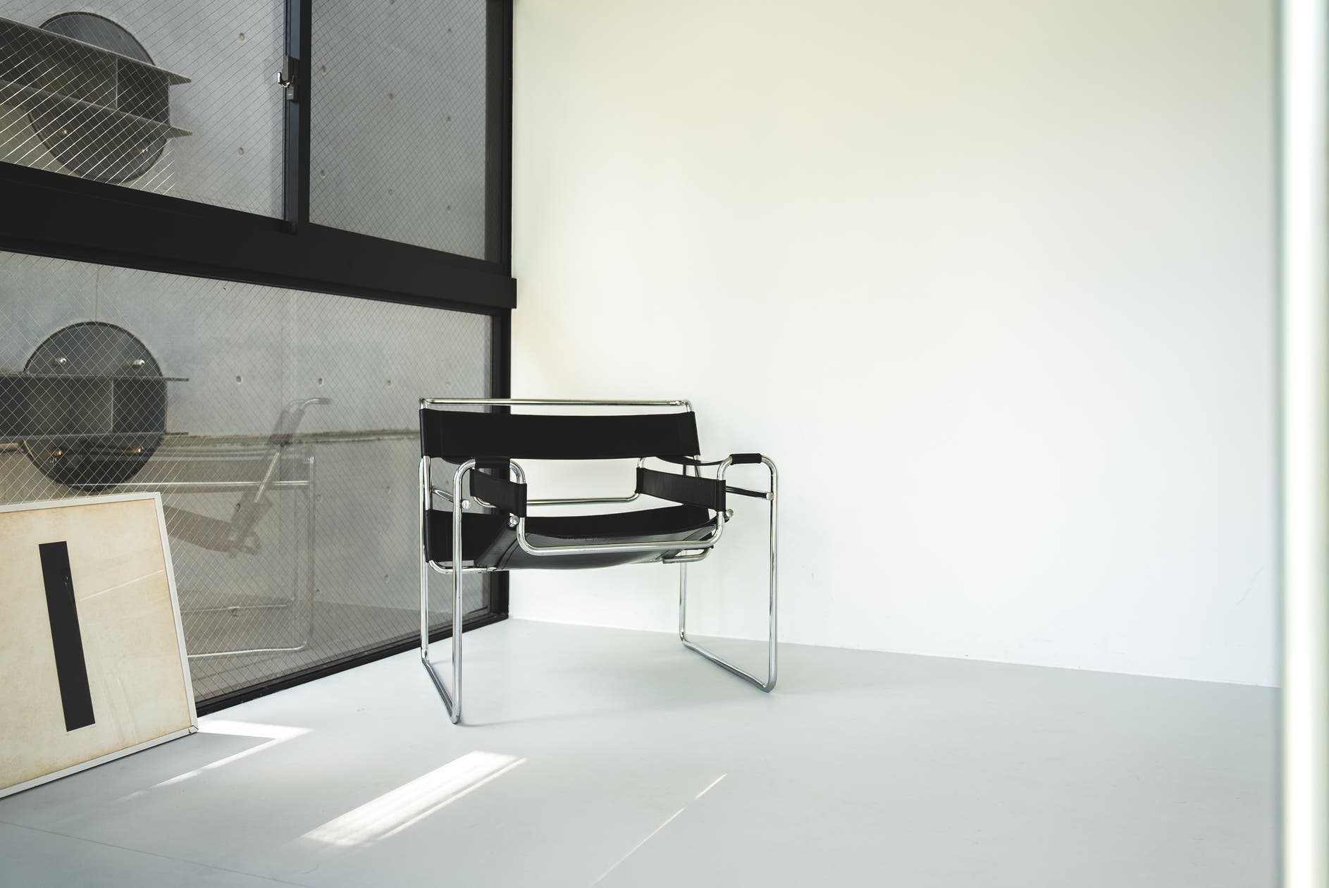 シンプルな白壁スタジオ｜表参道駅から徒歩4分の写真1