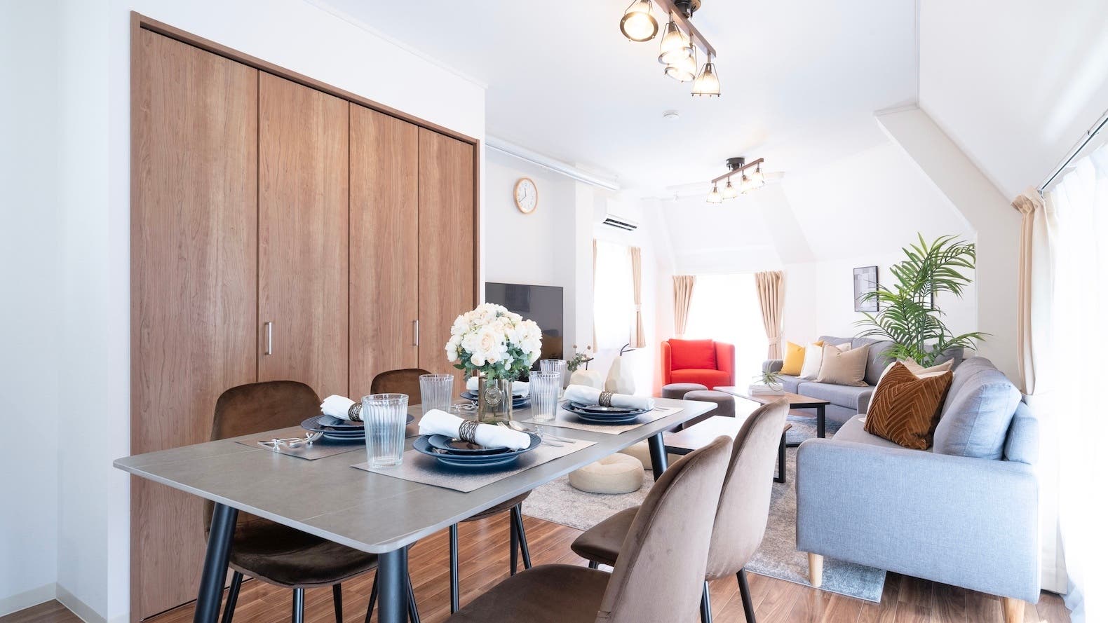 【🚃西梅田3分/大阪駅徒歩圏内】去年9月オープン🎉🎊大人気フロア貸し切り🏢最大15名🎉100㌅巨大スクリーン🎥パーティ、セミナーの写真4