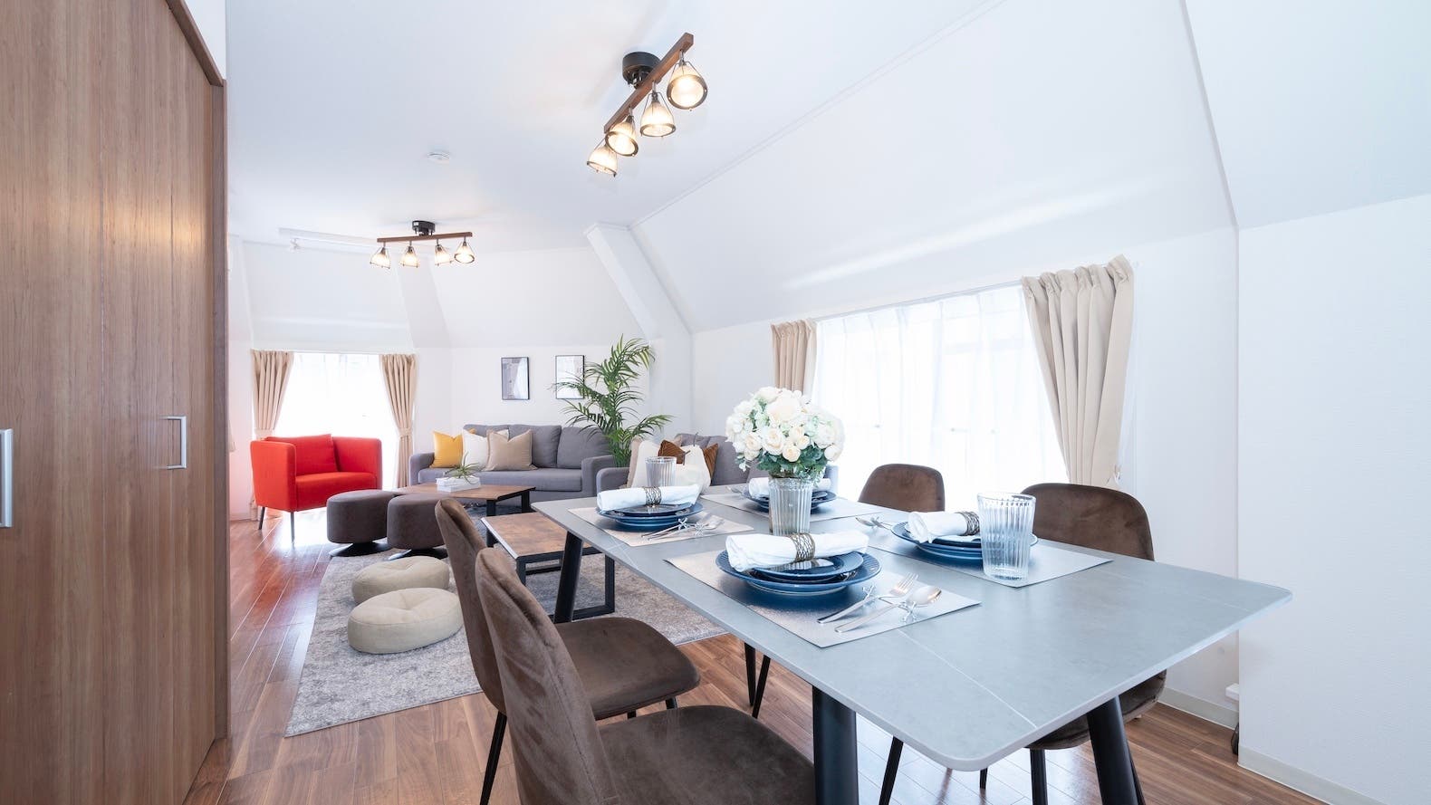 【🚃西梅田3分/大阪駅徒歩圏内】去年9月オープン🎉🎊大人気フロア貸し切り🏢最大15名🎉100㌅巨大スクリーン🎥パーティ、セミナーの写真3