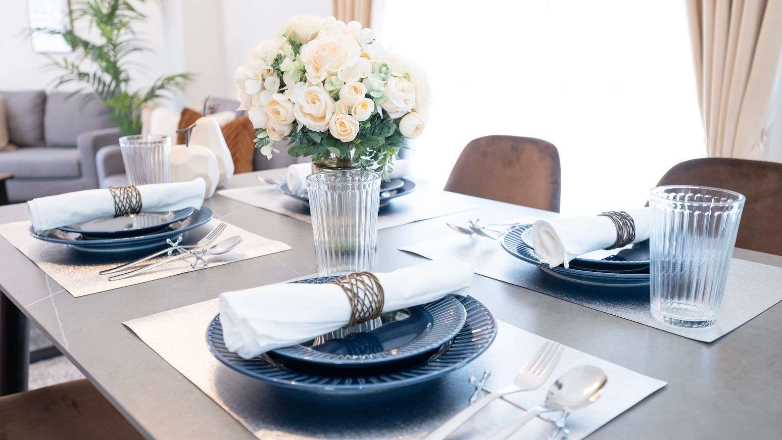 【🚃西梅田3分/大阪駅徒歩圏内】去年9月オープン🎉🎊大人気フロア貸し切り🏢最大15名🎉100㌅巨大スクリーン🎥パーティ、セミナーの写真11