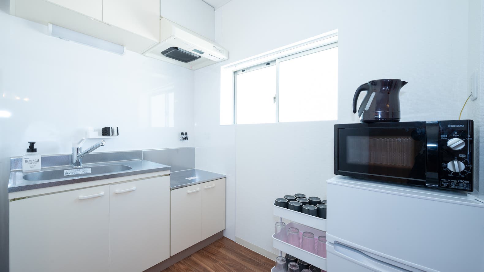 【🚃西梅田3分/大阪駅徒歩圏内】去年9月オープン🎉🎊大人気フロア貸し切り🏢最大15名🎉100㌅巨大スクリーン🎥パーティ、セミナーの写真14