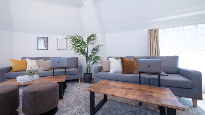 【🚃西梅田3分/大阪駅徒歩圏内】去年9月オープン🎉🎊大人気フロア貸し切り🏢最大15名🎉100㌅巨大スクリーン🎥パーティ、セミナーの写真12