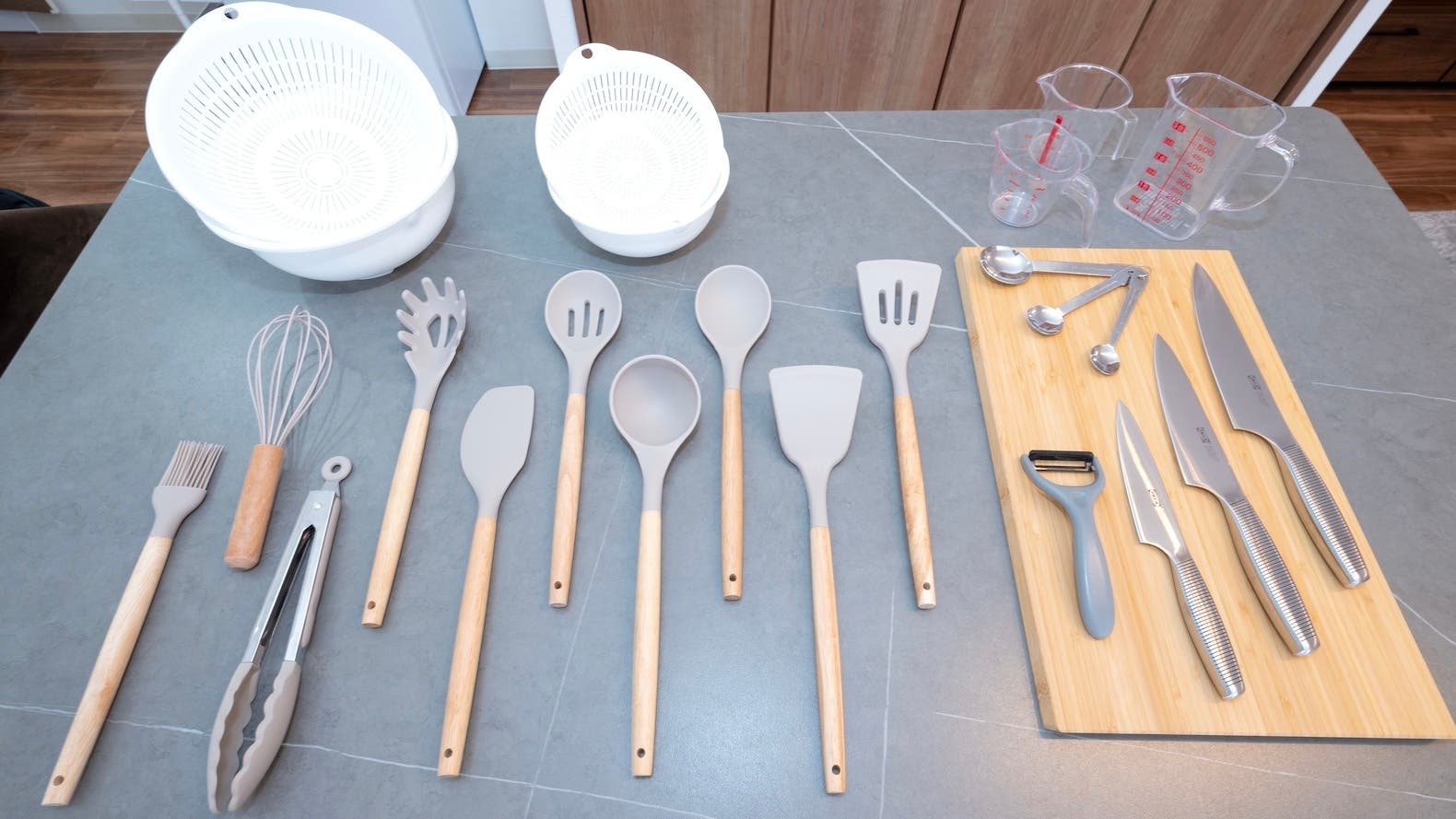 【🚃西梅田3分/大阪駅徒歩圏内】去年9月オープン🎉🎊大人気フロア貸し切り🏢最大15名🎉100㌅巨大スクリーン🎥パーティ、セミナーの写真17