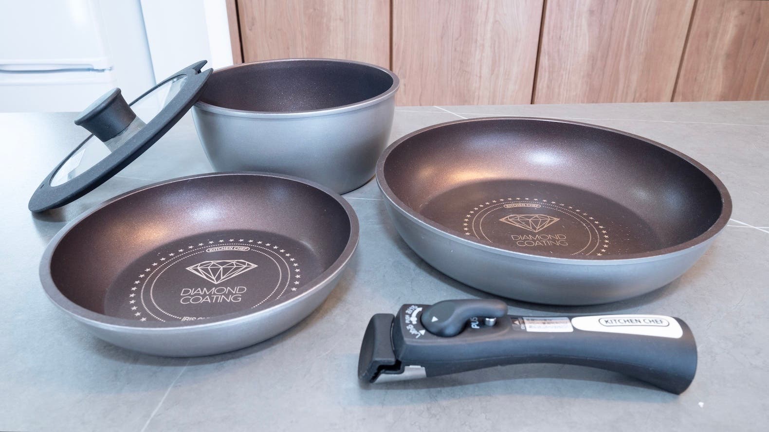 【🚃西梅田3分/大阪駅徒歩圏内】去年9月オープン🎉🎊大人気フロア貸し切り🏢最大15名🎉100㌅巨大スクリーン🎥パーティ、セミナーの写真20