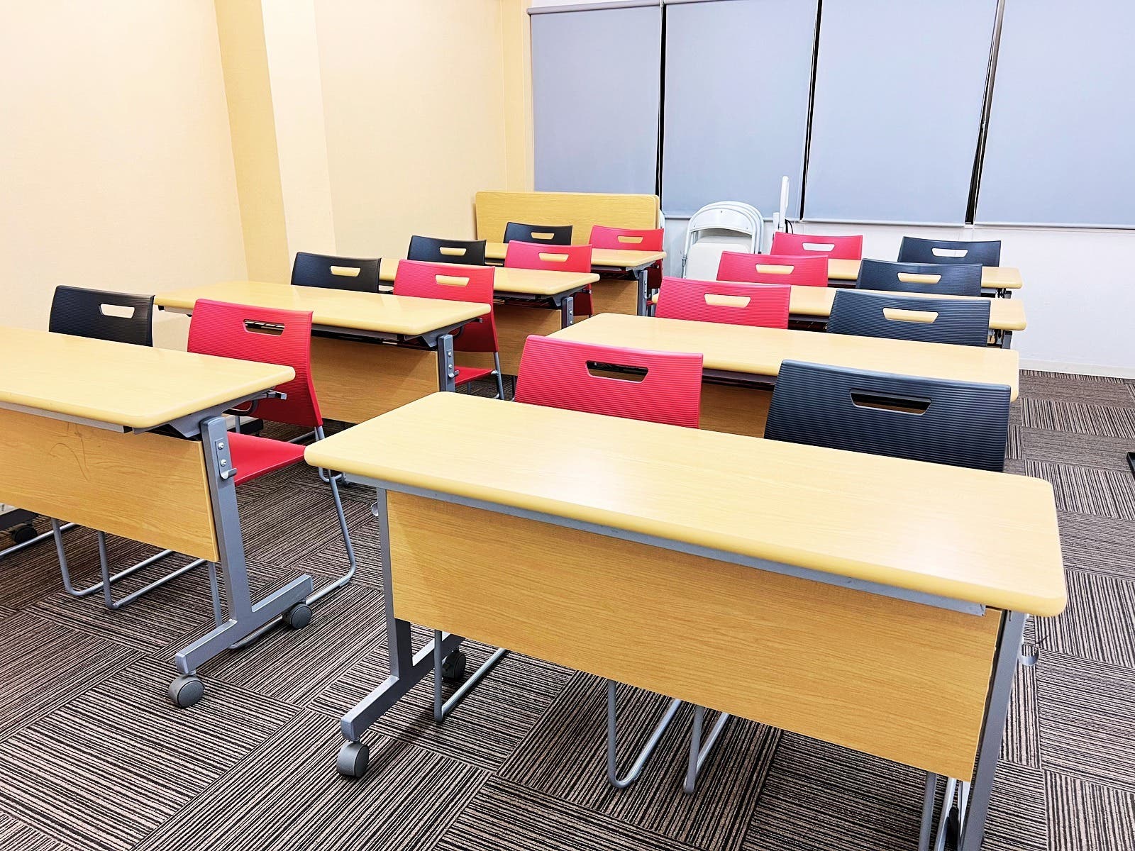 【インボイス対応/法人仕様】京都の真面目な会議室◆お気軽会議室京都四条◆◆高速ネット/駅徒歩２分/24人収容/当日予約可の写真9