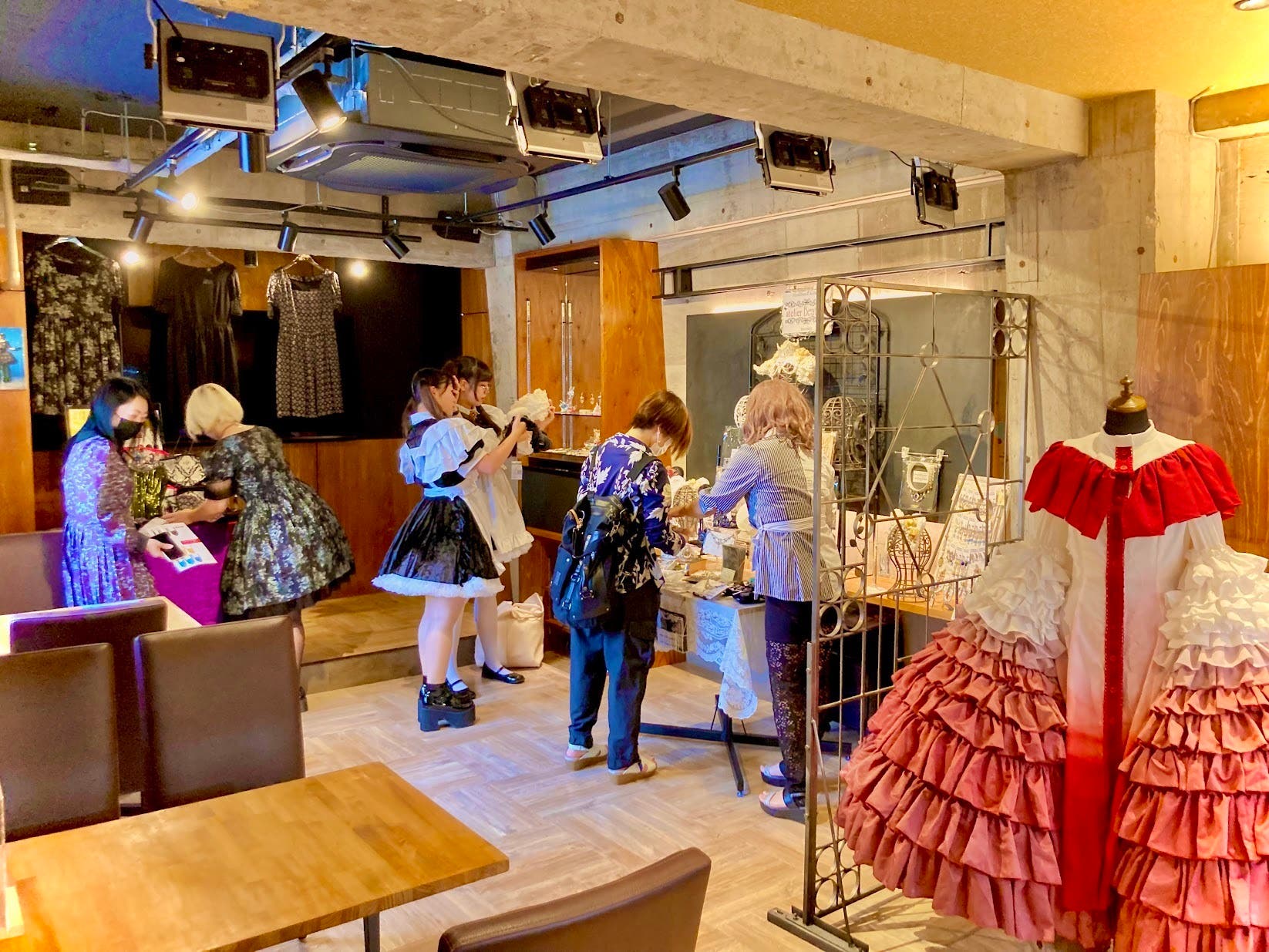 ミニライブ、アイドルオフ会、交流会、本格キッチンを使った各種パーティーにマルチ対応の多目的スペースの写真13