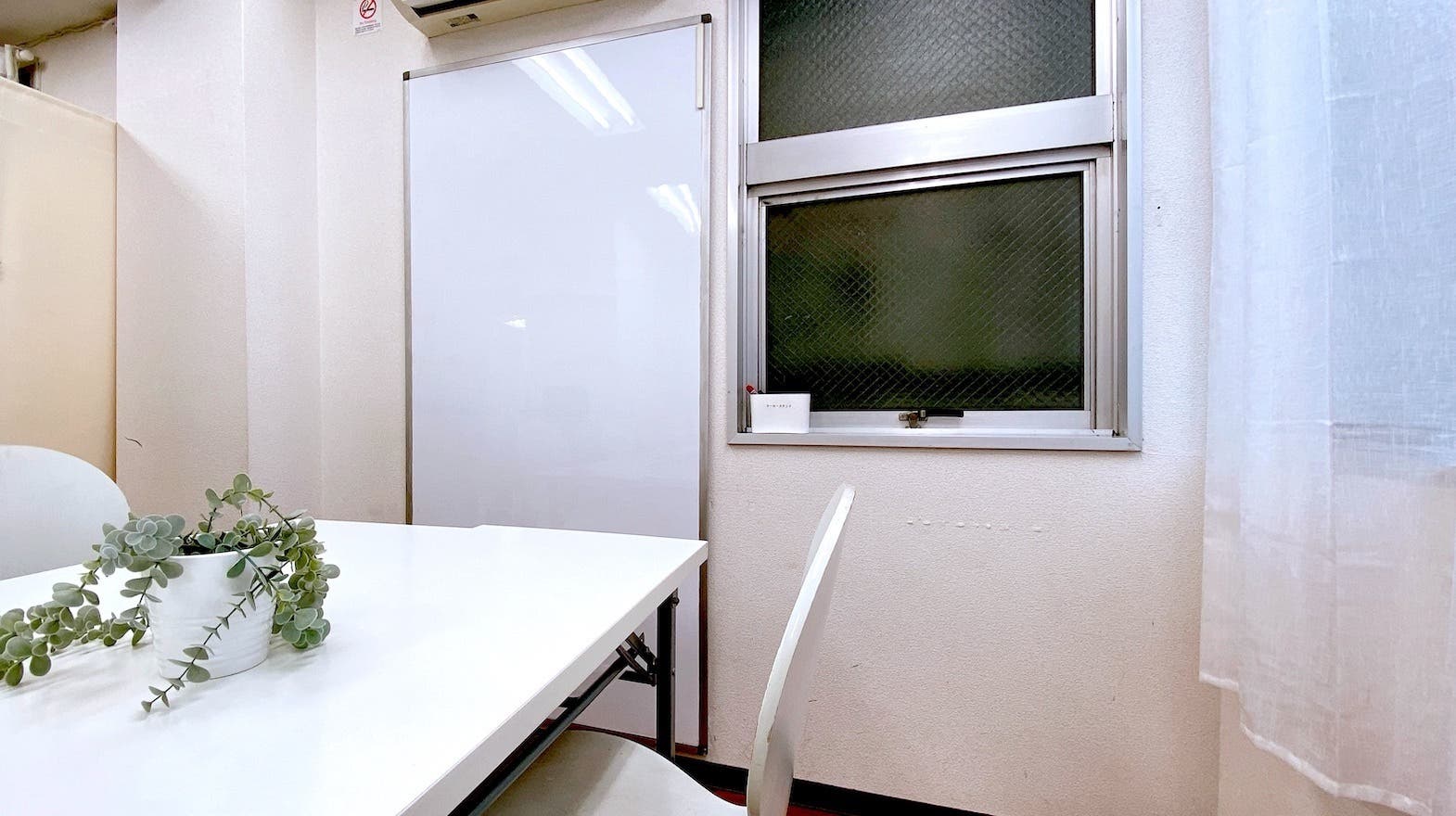 🎊好立地🎊｜銀座駅3分・東銀座駅1分❗｜TV｜プロジェクター｜《平日7〜18時限定》会議・デスクワーク専用🉐プラン｜〜15名の写真10