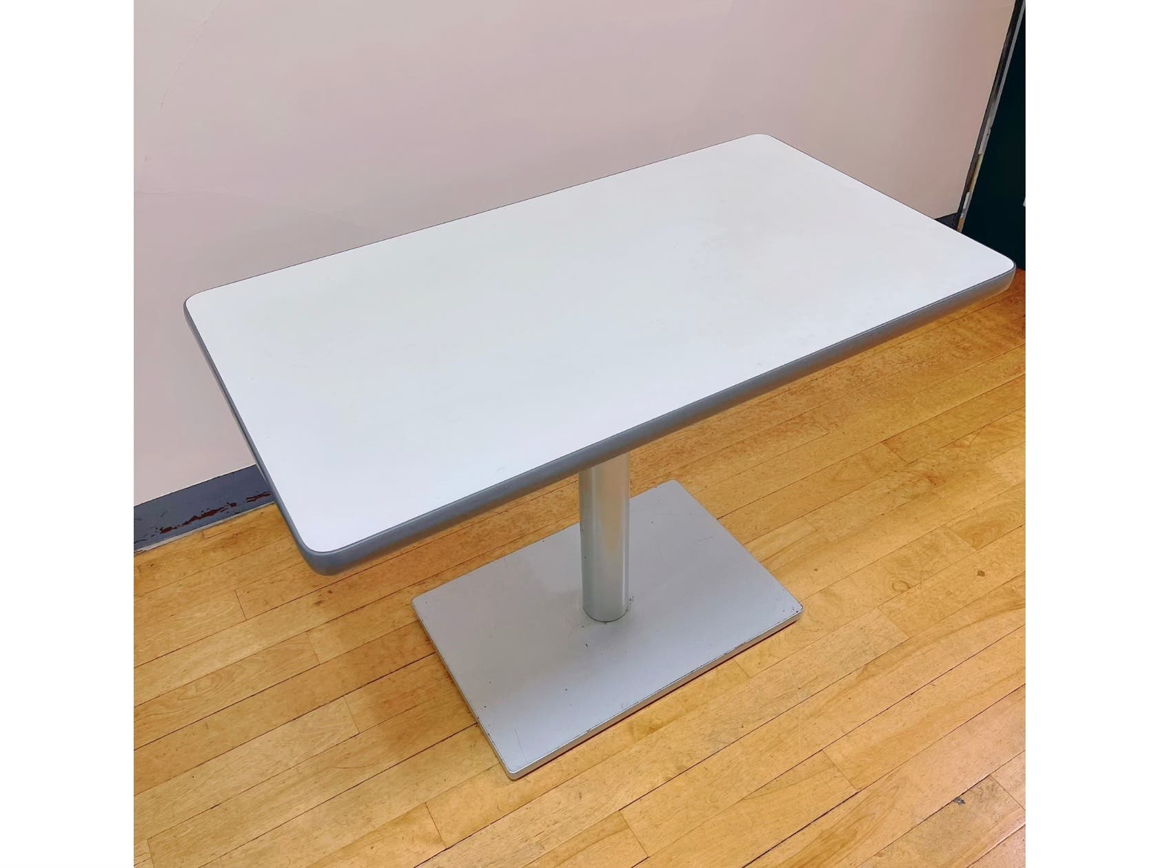 【追加】机の画像1