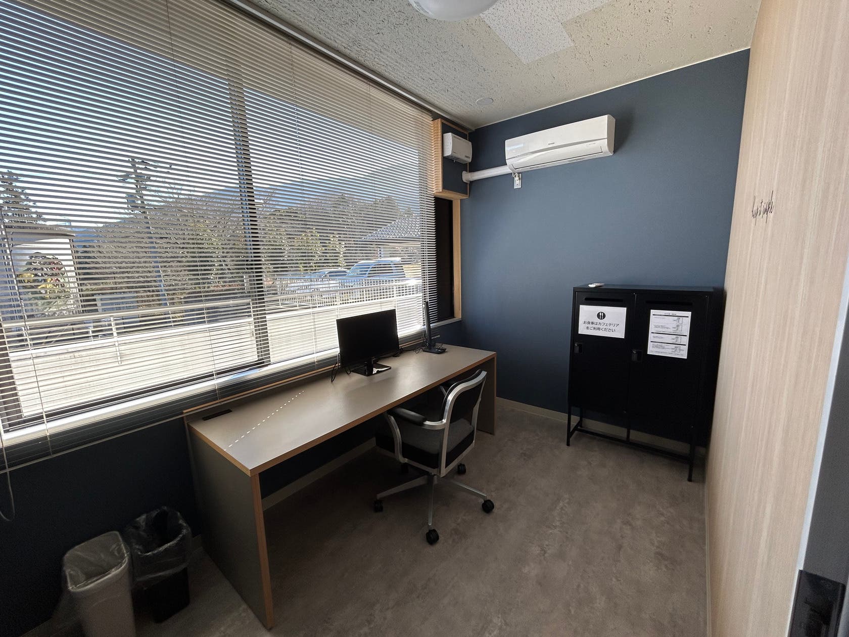 完全個室でリモートワークや会議室に最適！プライベート会議室（個室C）の写真1