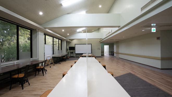 広々とした創作スペースを貸切!セミナー会場としても利用可能!クリエイターズワークスペースの写真2