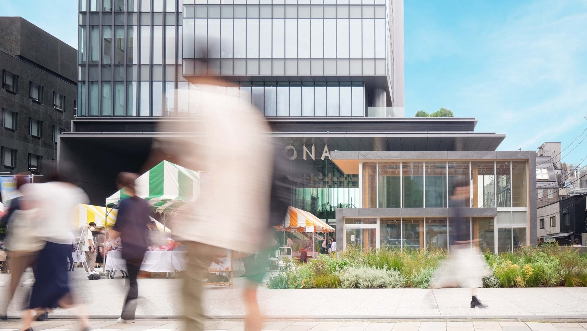 【Connect Garden】⻘山通り沿いに広がる400m²のオープンスペースの写真4