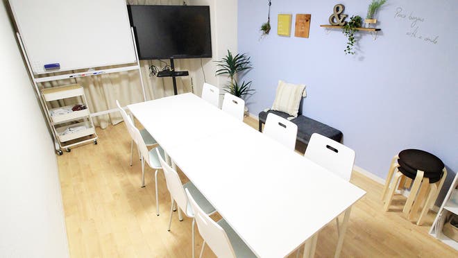 ウニッコ会議室 【池袋駅東口徒歩3分】モニター/光回線/WiFi有り/完全個室/EV有り/会議/打合せ/オンライン/ボドゲに最適の写真1