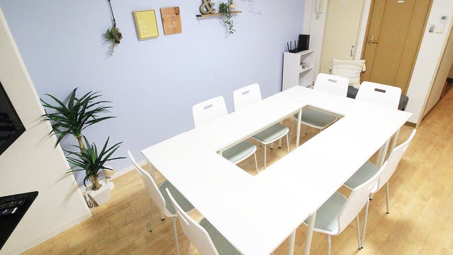 ウニッコ会議室 【池袋駅東口徒歩3分】モニター/光回線/WiFi有り/完全個室/EV有り/会議/打合せ/オンライン/ボドゲに最適の写真4