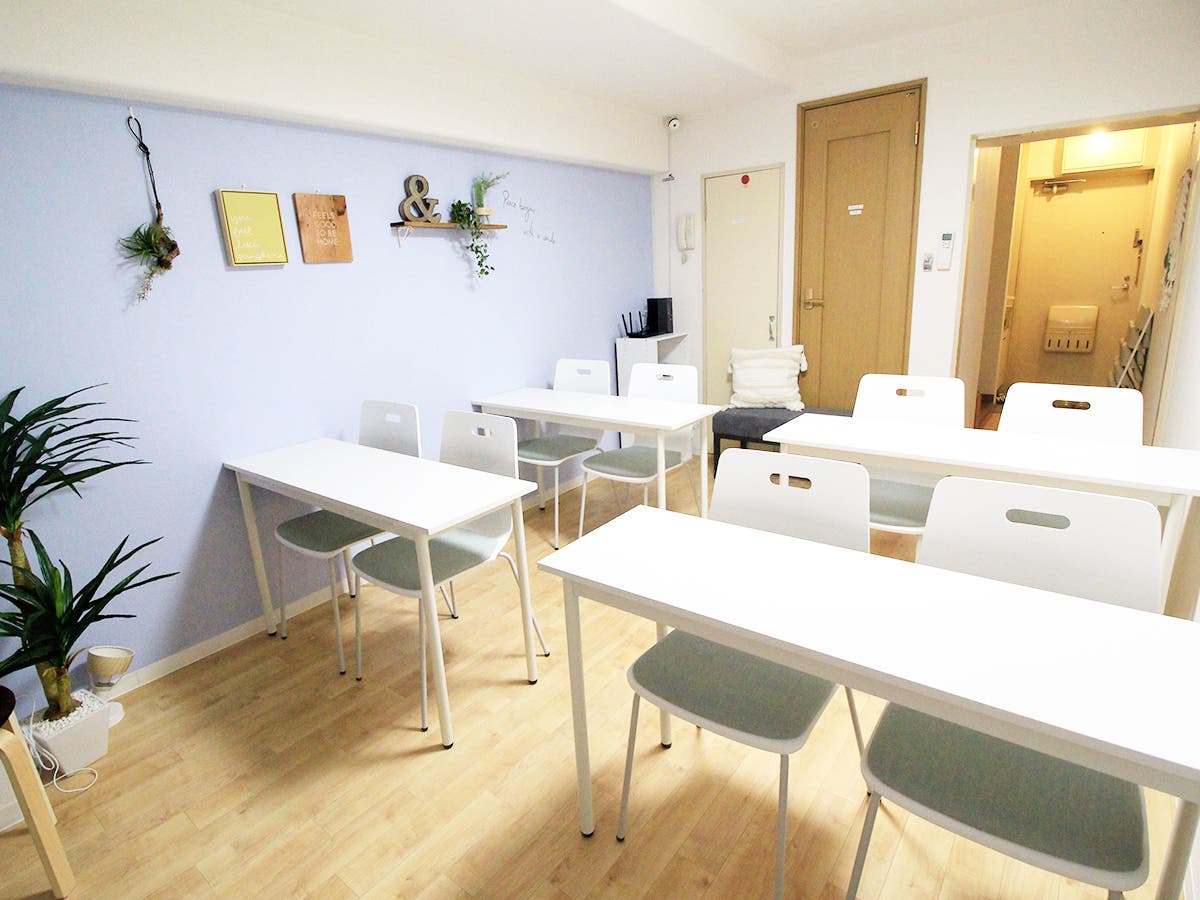 ウニッコ会議室 【池袋駅東口徒歩3分】モニター/光回線/WiFi有り/完全個室/EV有り/会議/打合せ/オンライン/ボドゲに最適の写真5