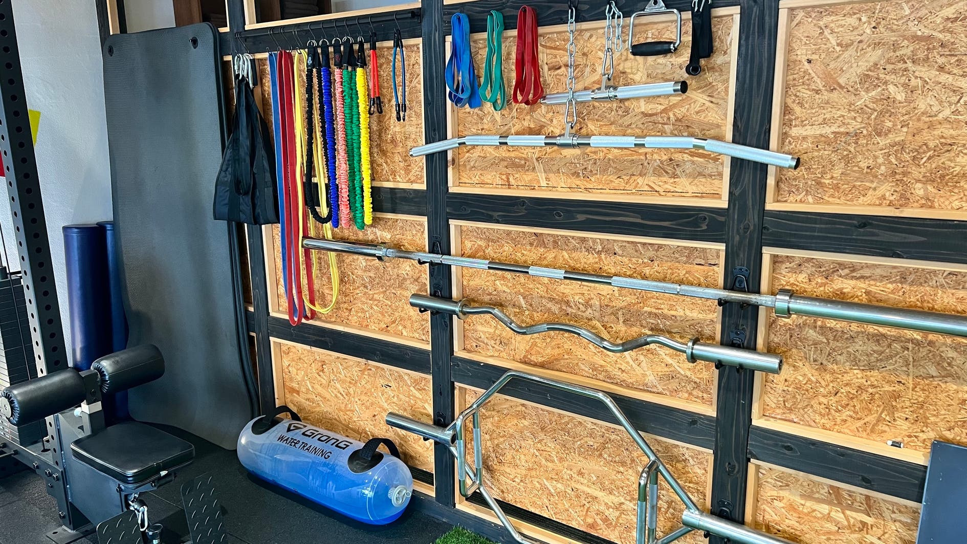 【広島市】トレーニングスペース プライベートジム／レンタルジム／筋力トレーニング／ヨガ／整体／マッサージの写真9