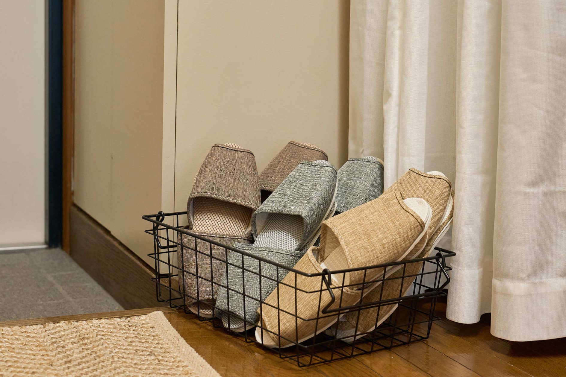 【NEW✨】高島屋裏すぐ2階🚶‍♀️好立地でお客様満足度もUP！シンプルモダンな広々した個室🏡の写真11