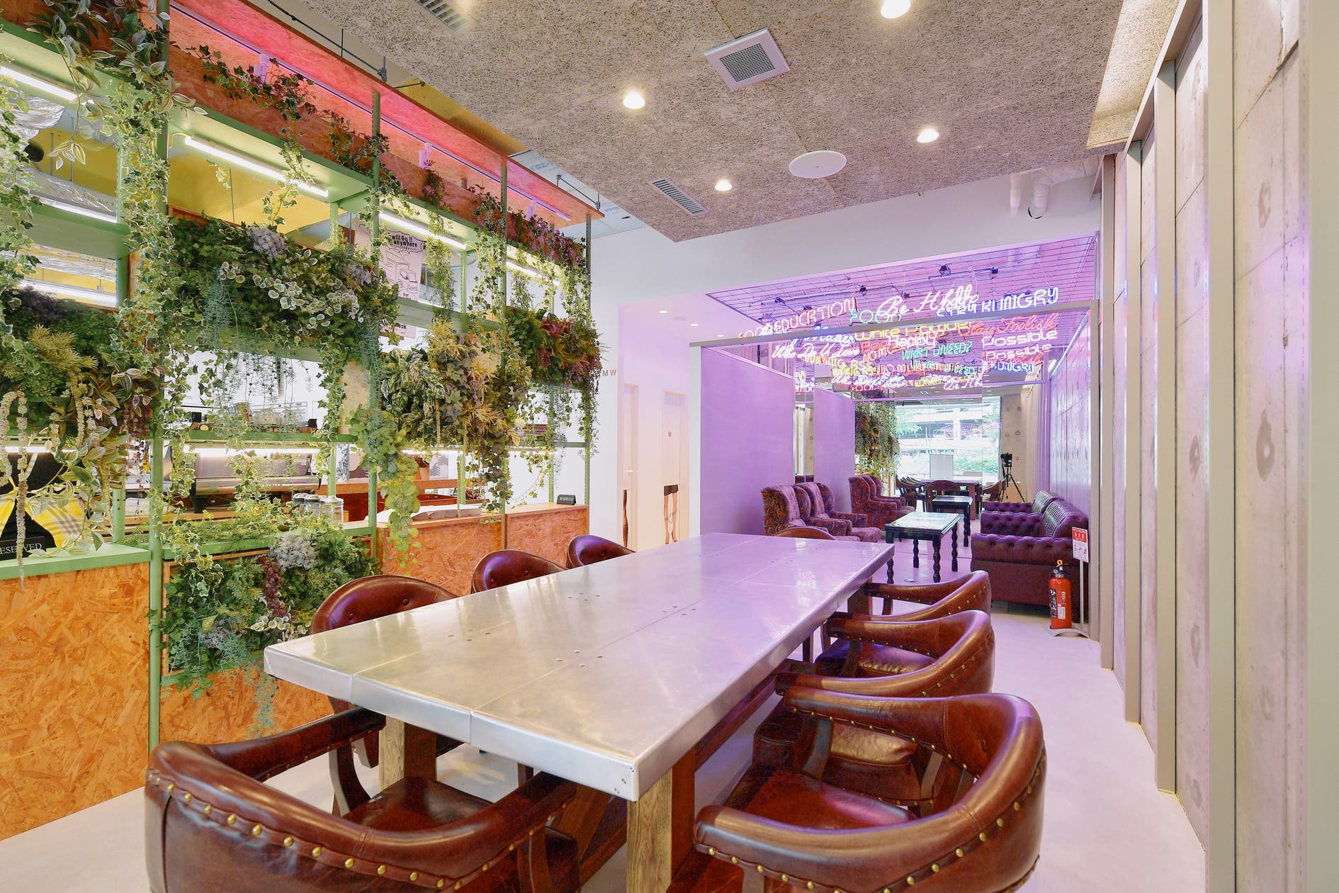 ＜Funky table 車道店【会議スペース】＞店内一部貸切☕️光回線Wi-Fi📶MTG/打ち合わせ/ワークショップの写真4