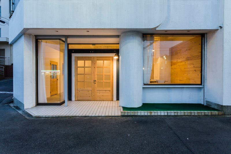 名古屋星ヶ丘にあるカフェのような広々空間で撮影可能なスタジオ兼レンタルスペースです。の写真7