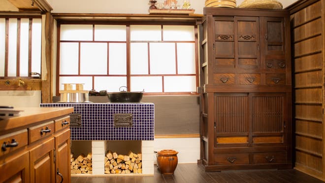 かまどのある小さな隠れ家スタジオ🌸 #大正ロマン #昭和レトロ #レトロ #着物 #朝ドラ #コスプレ #ポートレートの写真1