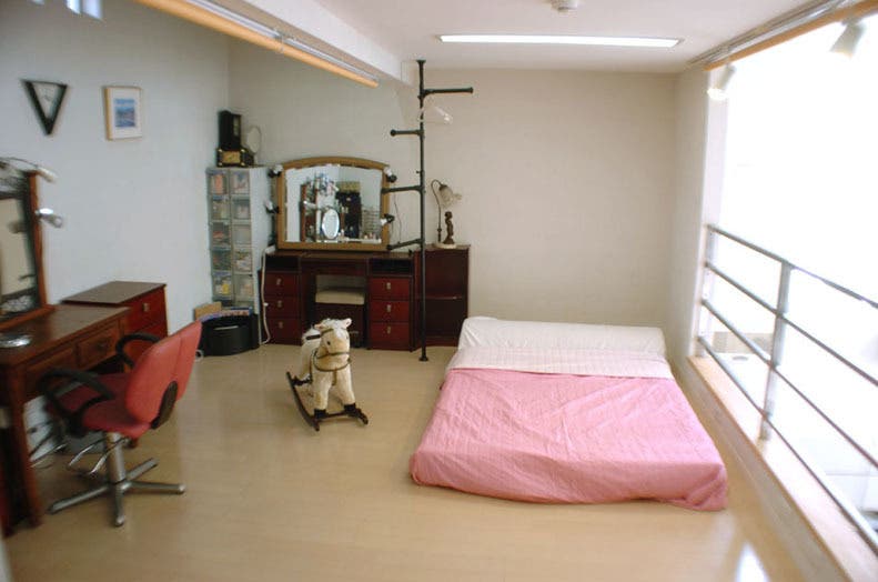 俯瞰撮影楽な吹き抜け　コンクリート打ちっ放しの地下　街並みが見渡せる屋上の写真13