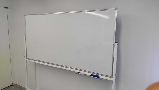 和歌山市駅徒歩10分! Wi-Fi / 電源 / モニター / ホワイトボード無料_最大10名の写真4