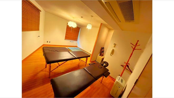 【練サロ】マッサージ練習・講習に最適「練たるサロン」東西線早稲田駅徒歩6分/タイ古式等床施術マット/施術ベッド2台/ヨガマットの写真2