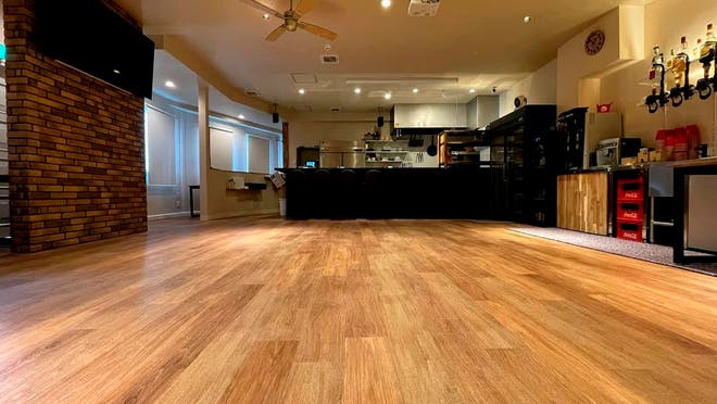 各種イベントや、打上げ・結婚式二次会等、お客様の用途に合わせ『多目的』に活用できる,セルフ飲み放題付きのレンタルスペースの写真1