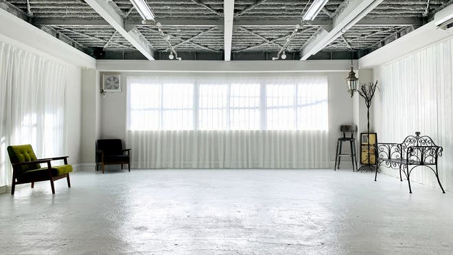 ほど良い自然光が注ぎ込む約100㎡の撮影スタジオ【蒲田駅から徒歩10分】の写真1