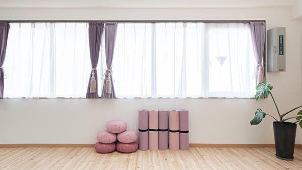 ✨駅近✨駐車場1台無料完備✨壁一面大型鏡!広さ55㎡✨ヨガ・ダンス・会議・各種教室・ママ会✨オシャレなスタジオ/南大塚駅の写真11