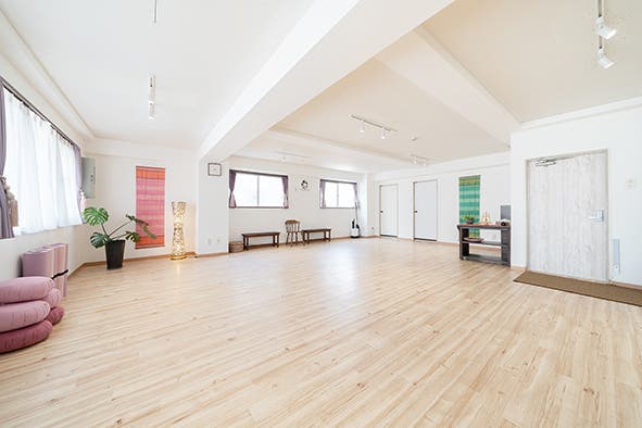 ✨駅近✨駐車場１台無料完備✨壁一面大型鏡！広さ55㎡✨ヨガ・ダンス・会議・各種教室・ママ会✨オシャレなスタジオ／南大塚駅の写真4