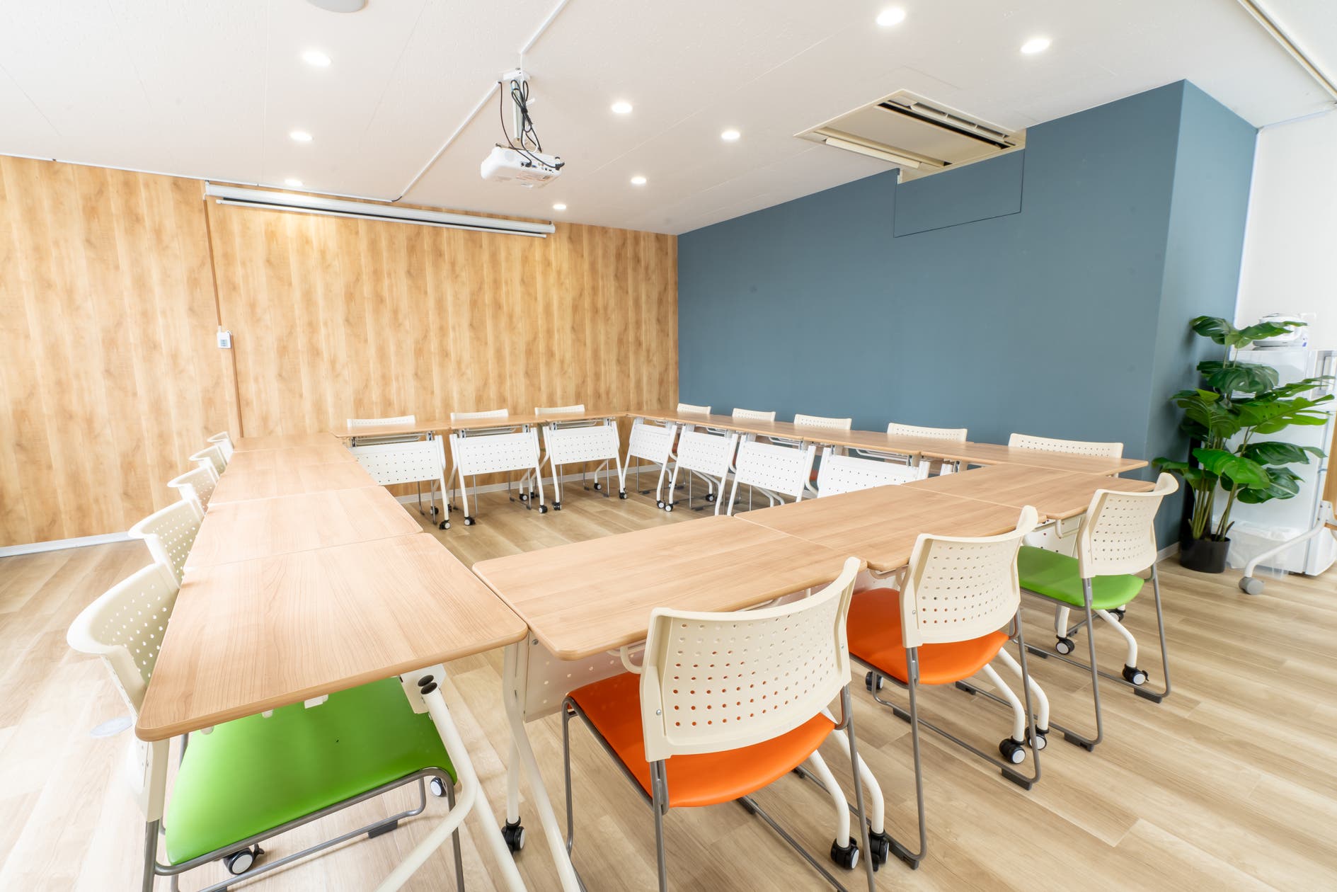 スペモ🌿駅1分🚶使い勝手抜群🍀高性能プロジェクター🎥418_THE-GREEN-WORKS大阪枚方_SPACE-Bの写真10