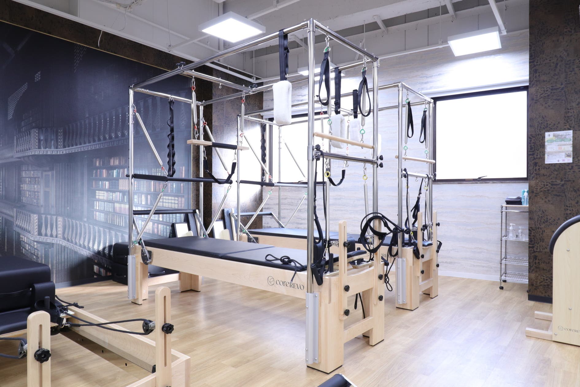 【期間限定価格】マシンピラティス専用スタジオ★リフォーマー3台★キャフォーマー2台★チェア★バレル★シャワー・パウダールーム完備の写真6