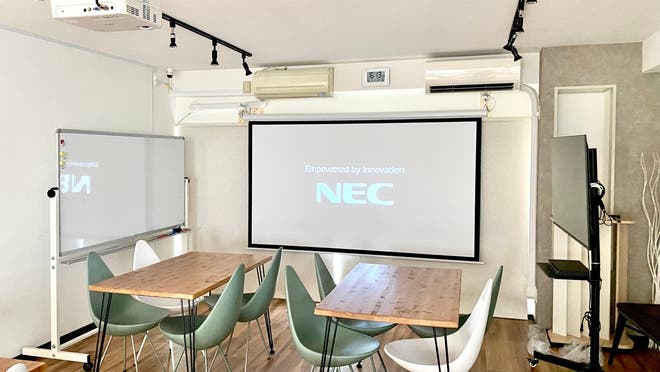 三ノ宮駅5分!ゆったり55m2/飲食🆗nuro光💡100inchプロジェクター/会議/セミナー/懇親会/撮影会トワールの写真13