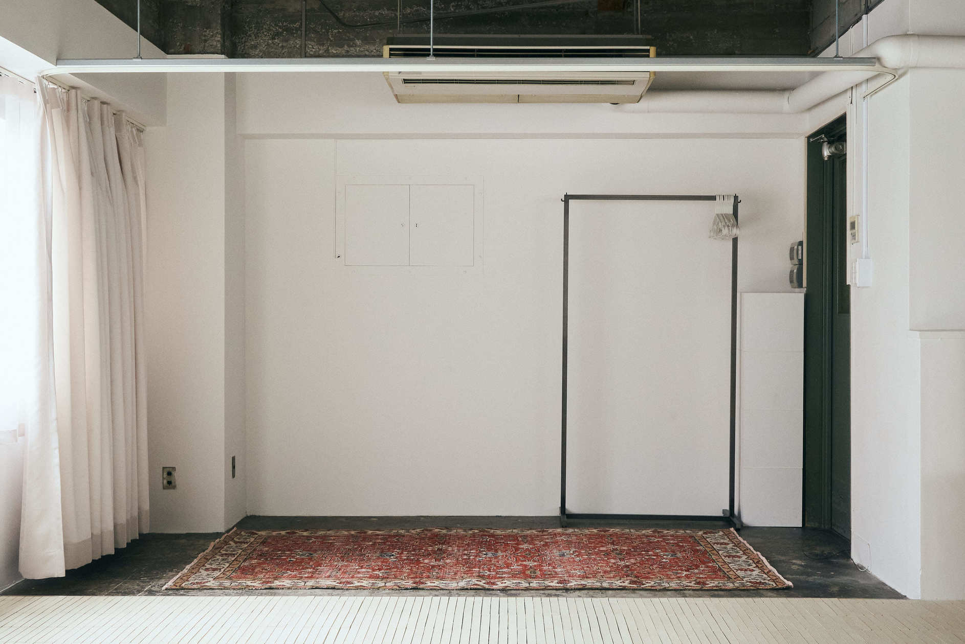 【心斎橋駅5分】ポップアップや撮影に利用可能な南向自然光が入るワンフロアのハイセンススペースの写真17