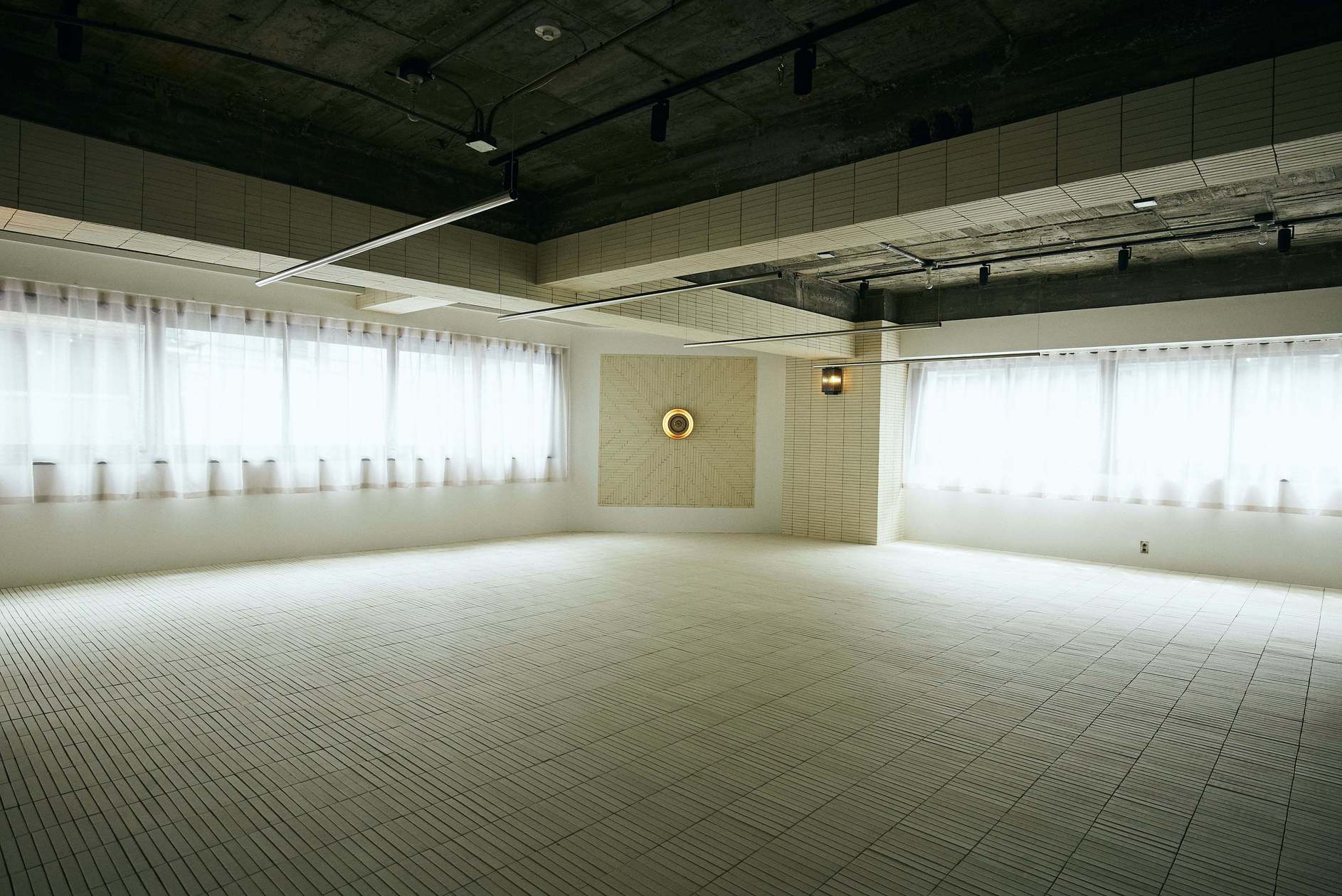 【心斎橋駅5分】ポップアップや撮影に利用可能な南向自然光が入るワンフロアのハイセンススペースの写真3